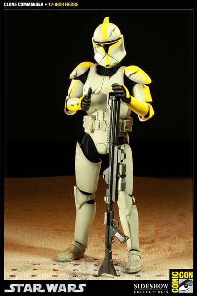 Clone Commander (Phase I Armor) - Sideshow Star Wars Sixth Scale ...
