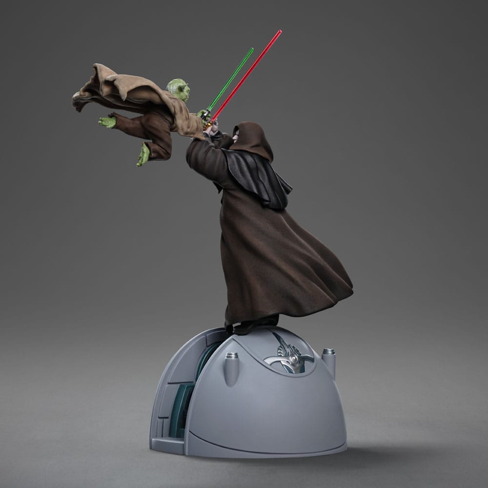 Yoda vs Emperor Palpatine - Iron Studios Star Wars Art Scale Series ...